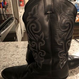 Justin Boots | Shoes | Justin Mens Calfskin Round Toe Western Boots 2ee ...